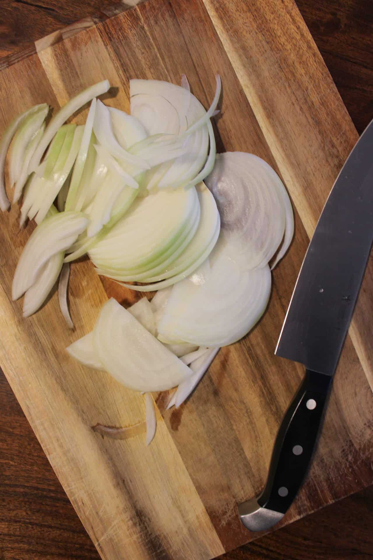 How To Make Caramelized Onions • The Candid Cooks